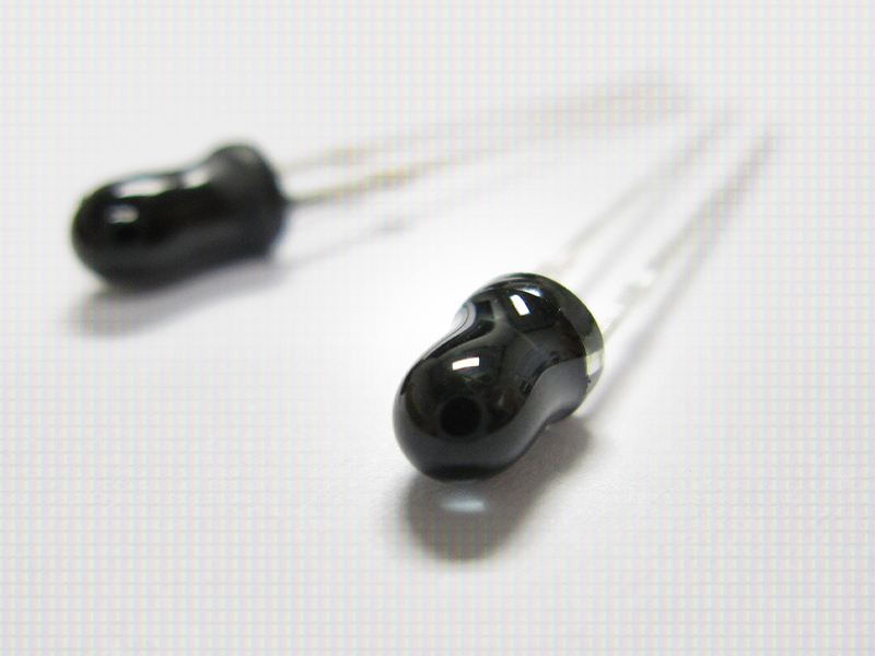 NVIS Lamp Assemblies | In MIL-P-7788 illuminated panels for +35 years