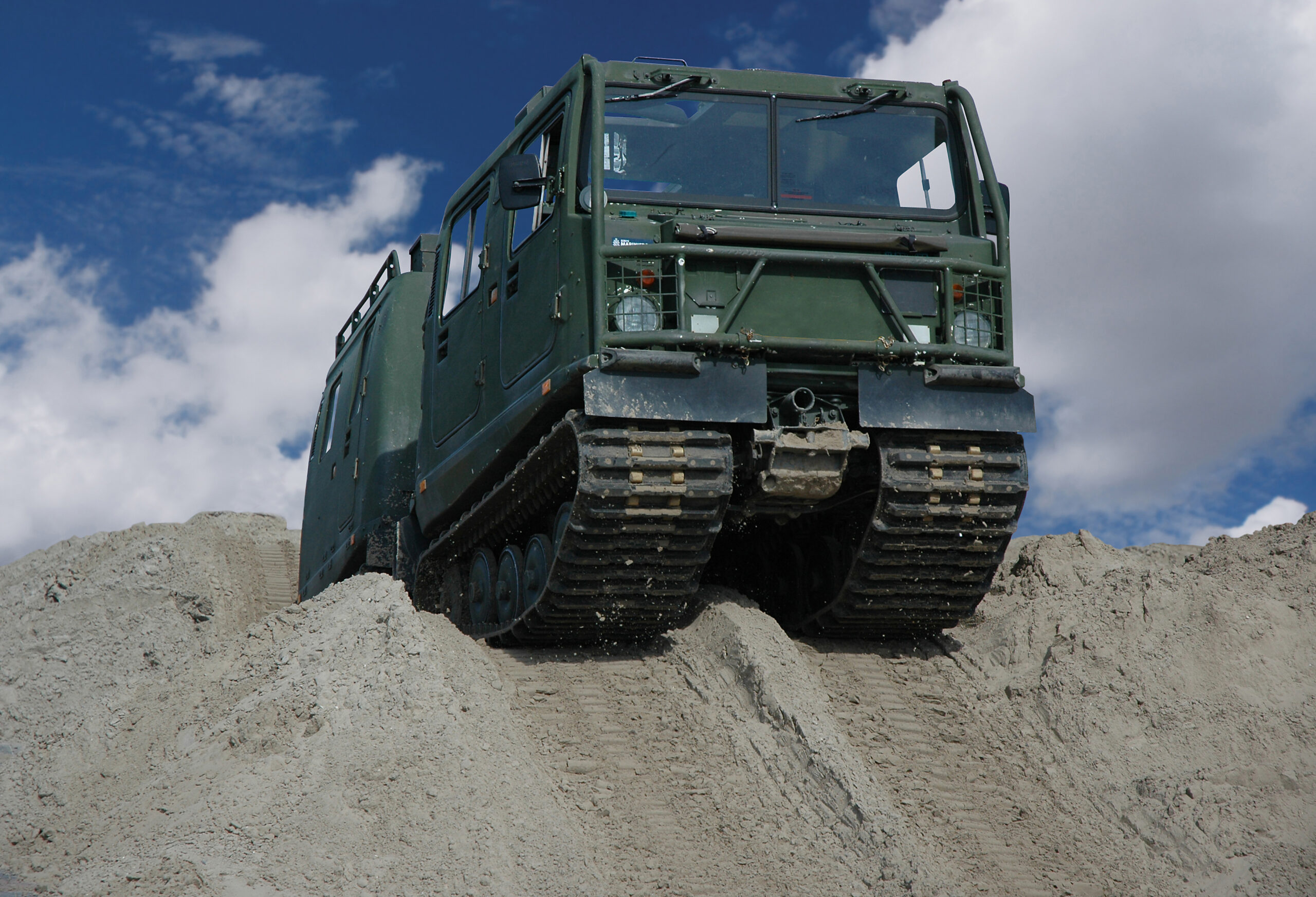 Military Vehicle Displays: Durability, Performance, and Security - Cevians